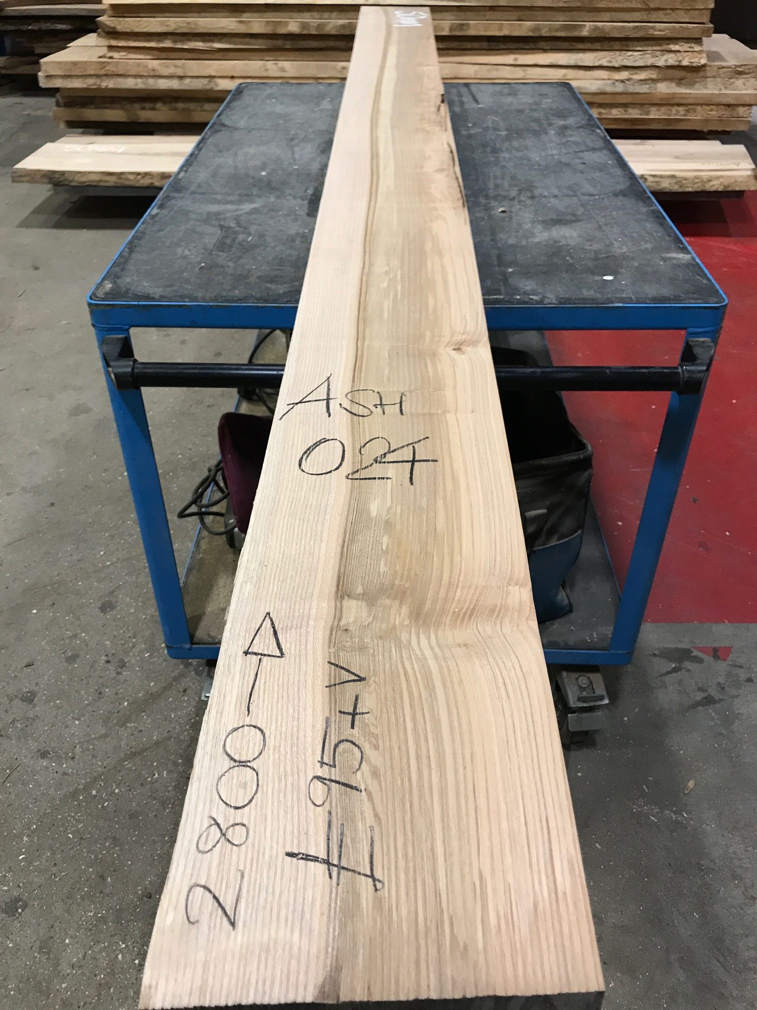 Ash #024 ⁄ Elephant Timber Supplies