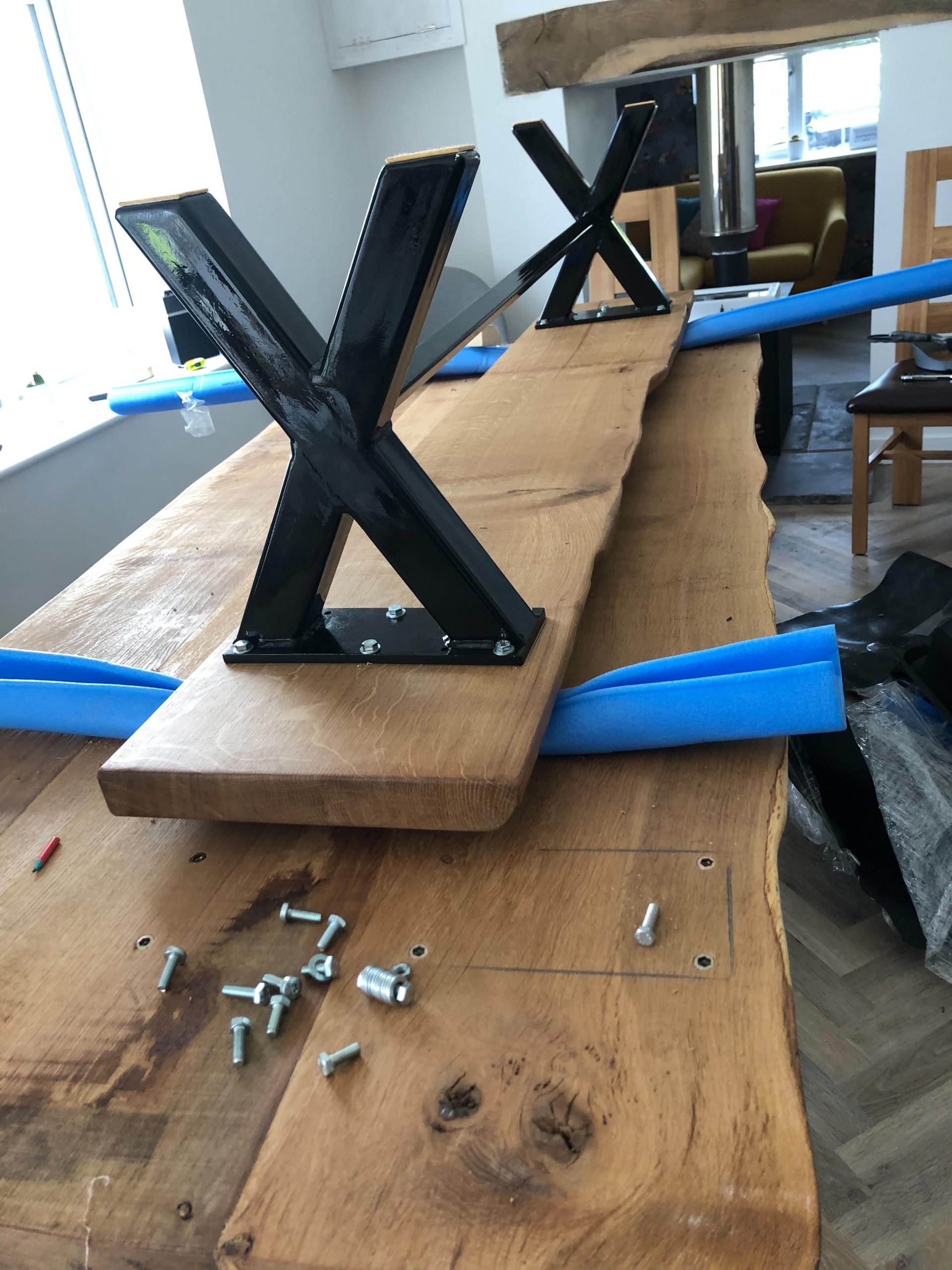 Oak Table Top with Oak bench ⁄ Elephant Timber Supplies