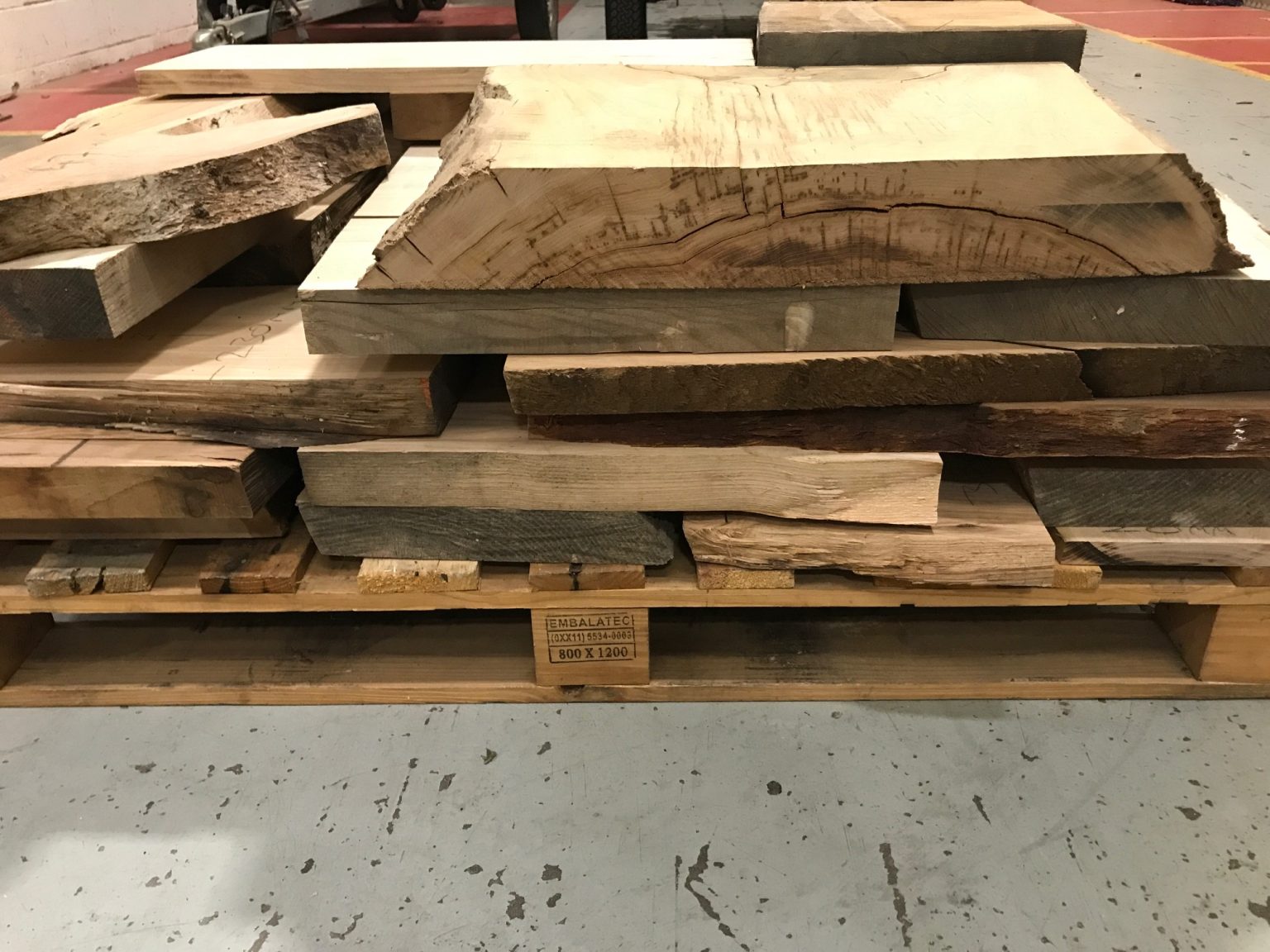 Pallet of Hardwood Timber Offcuts ⁄ Elephant Timber Supplies