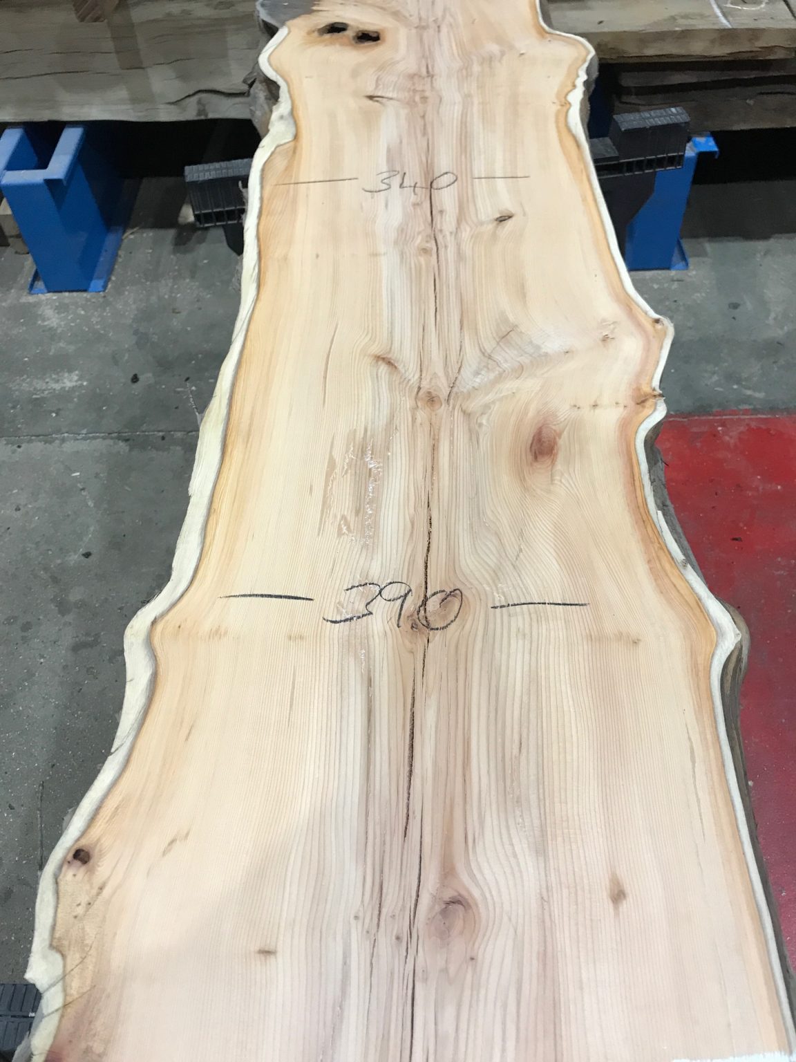 Yew #071 Kiln Dried Plank with live wayne edges